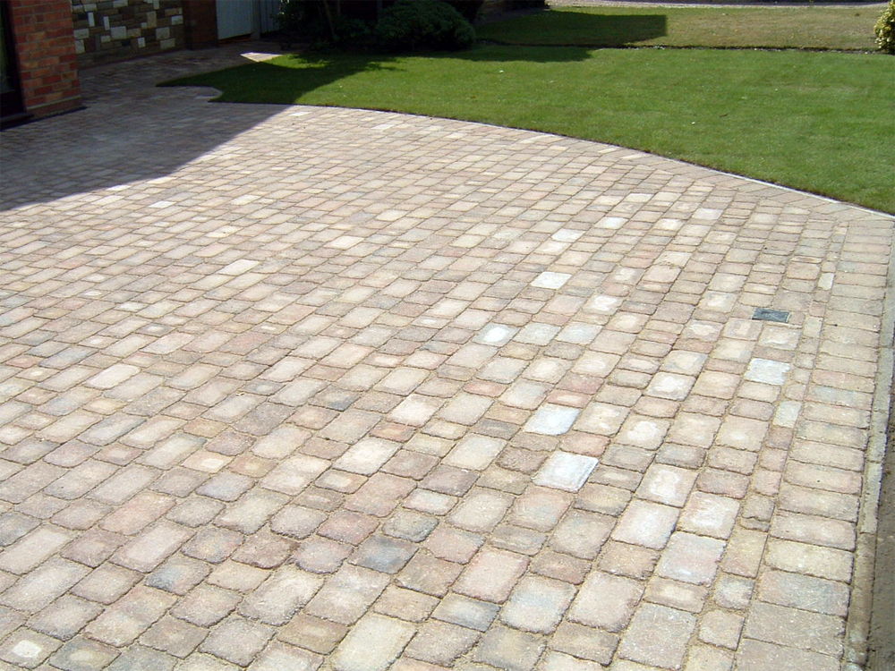 Chelsea Sett Gallery - CW Paving - Norwich, Norfolk